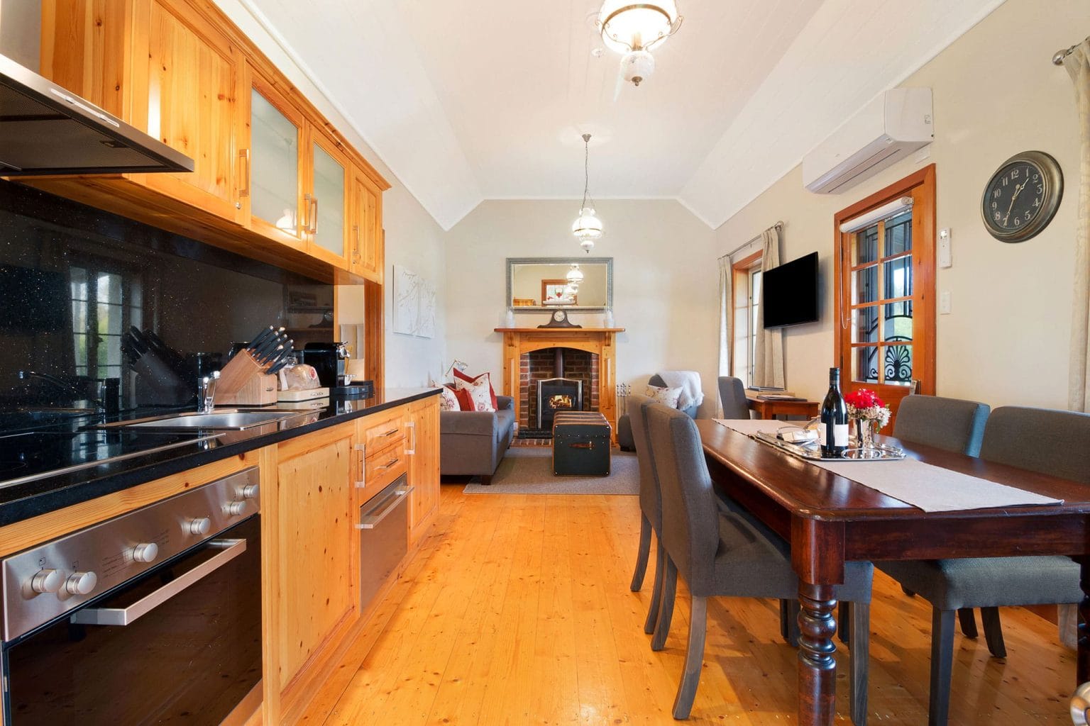 Cupid's Cottage | Your Luxury Couple's Retreat in the Barossa