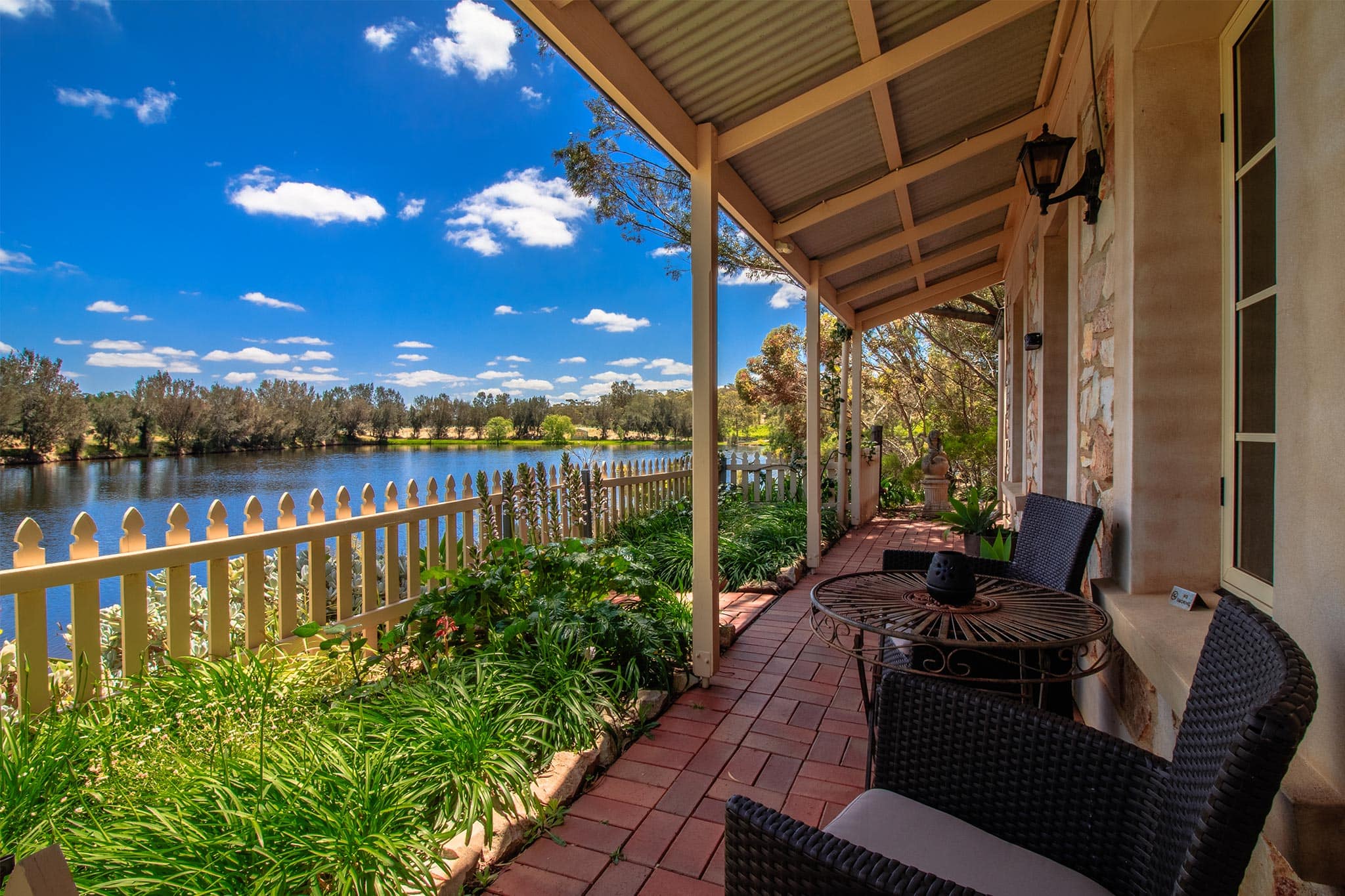 Last minute rates - Stonewell Cottages & Vineyards